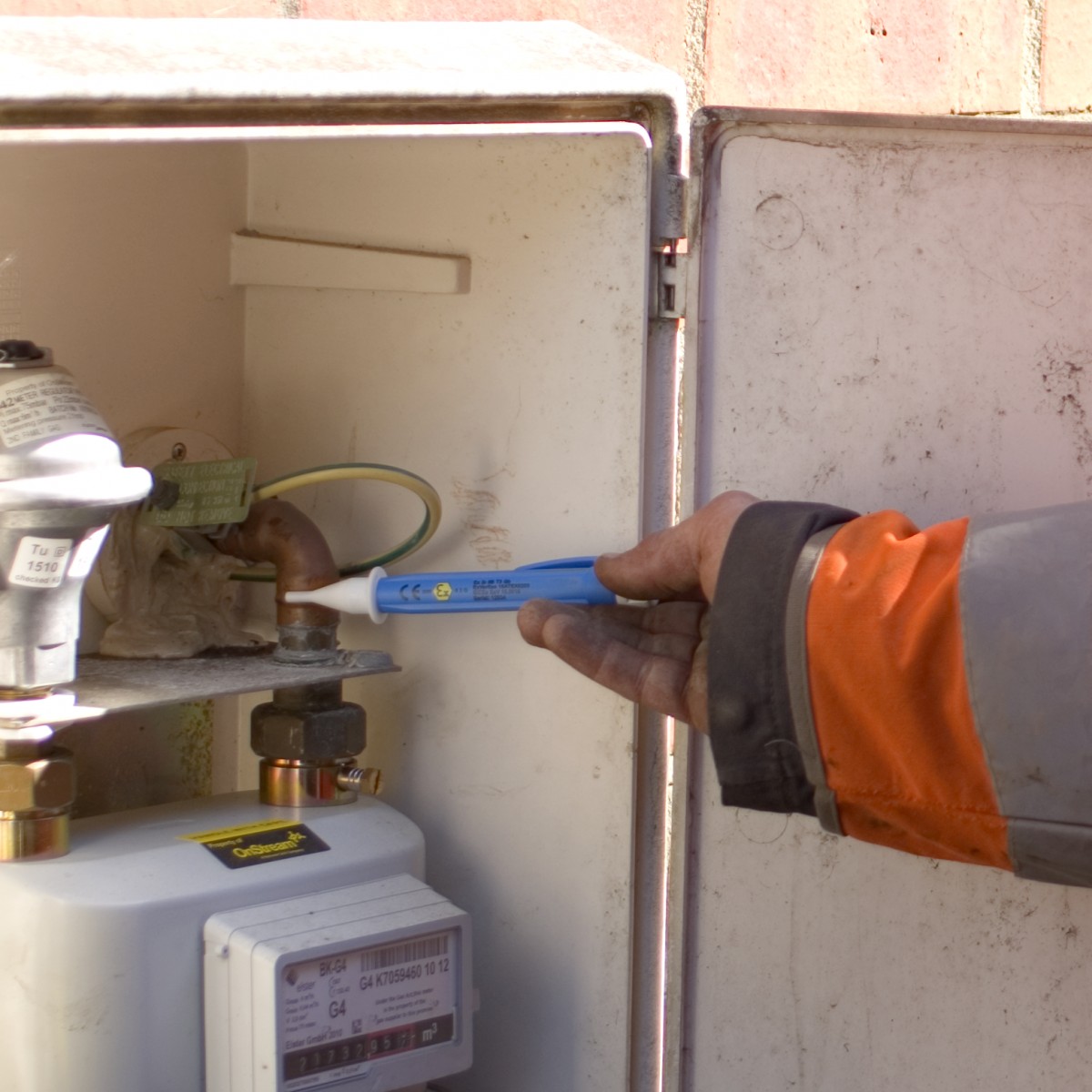 Volt Stick LV50 voltage tester approved for Smart Meter installation ...